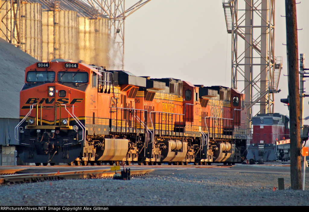 BNSF 5994 Eastbound